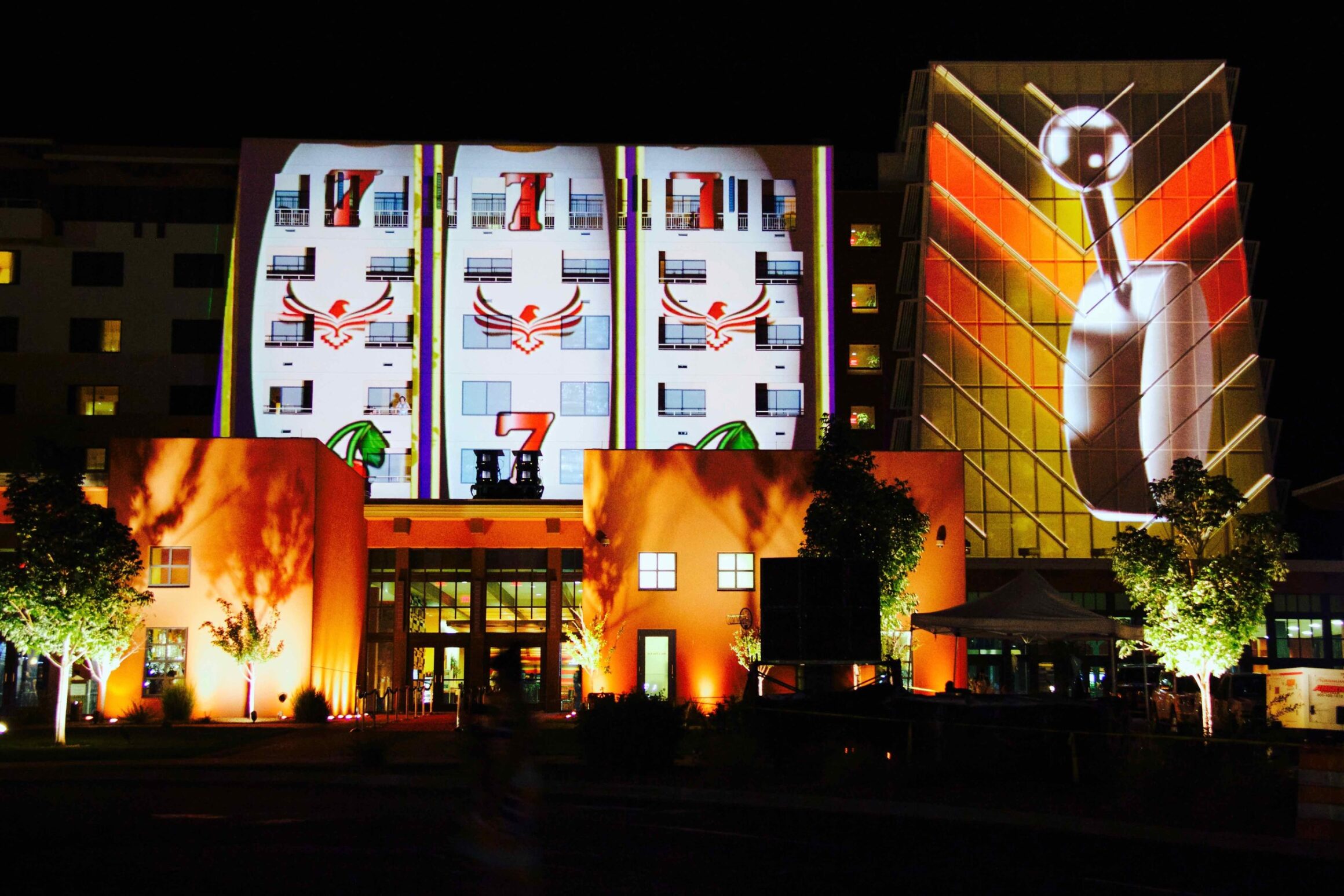 How to Implement Projection Mapping in Advertising Campaigns - Digital ...